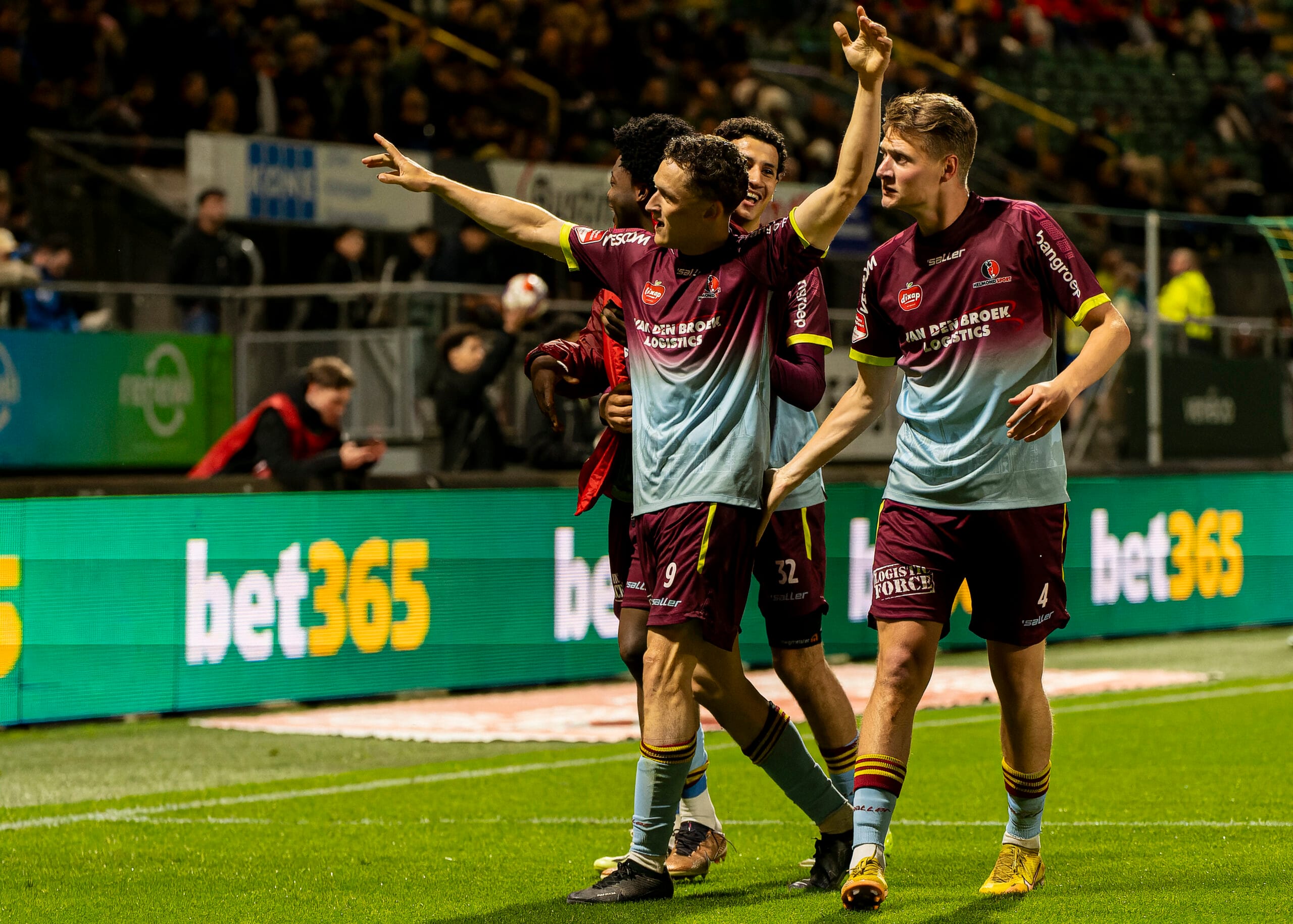 Kaars wederom matchwinnaar tegen ADO Den Haag! | Helmond Sport